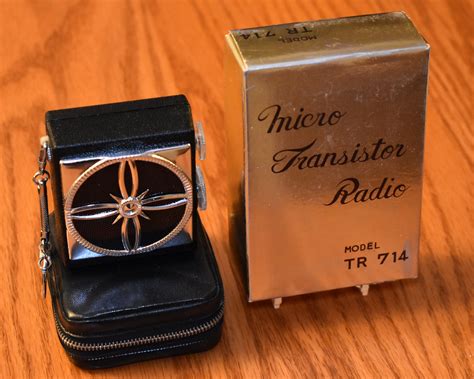 Vintage Orion Micro Transistor Radio With Box Model Tr 714 Am Band 7