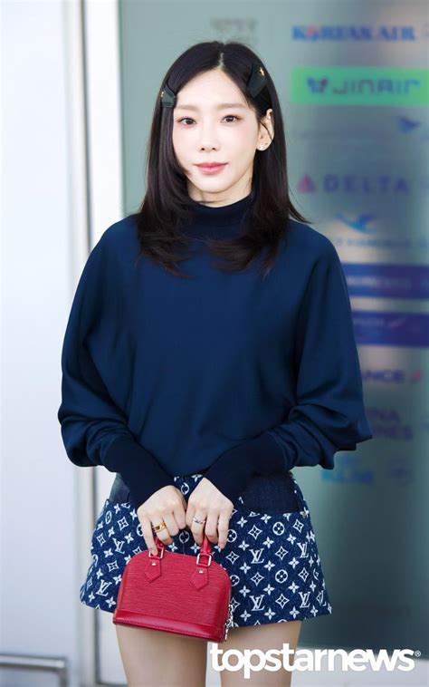 소녀시대 태연 가을의 청순여신 탱 인천공항출국패션 HD포토 최규석 기자 톱스타뉴스