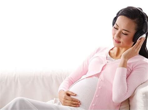 孕妈必学：准妈妈自测胎动的正确方法！