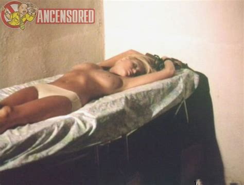 Naked Gerie Bronson In The Abductors