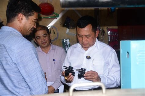 ရှမ်းပြည်နယ်ဝန်ကြီးချုပ် ဦးအောင်ဇော်အေး၊ အေးသာယာစက်မှုဇုန်နှင့် မွေးမြူရေးဇုန်ရှိ လုပ်ငန်းရှင်မ