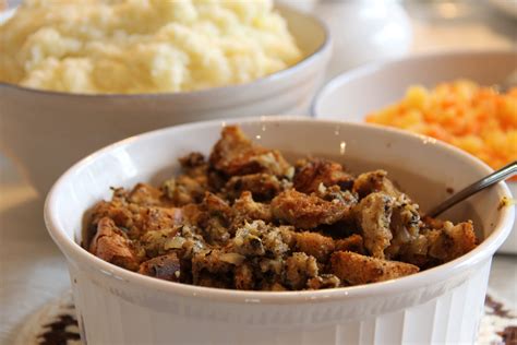 Bread Dressing Or Stuffing For Turkey Dinner Homemaking Jewels