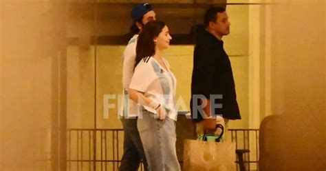 Alia Bhatt Ranbir Kapoor Rocked Argentina Jerseys On Fifa World Cup