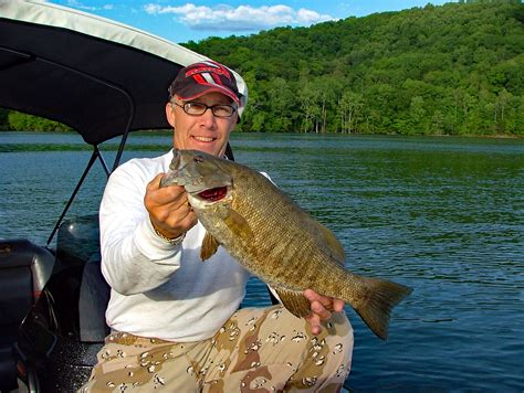 World Record Smallmouth Bass Dale Hollow Lake