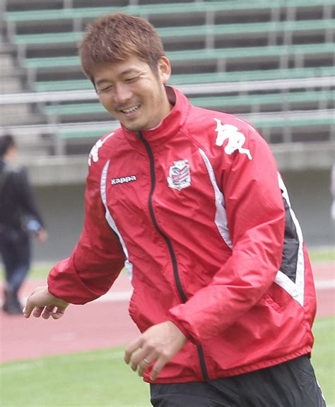 大宮・横山知伸コーチが38歳で死去 昨夏、脳腫瘍再発、懸命の治療も川崎f、c大阪などでプレー 2024年1月11日掲載 ライブドアニュース