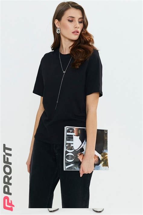 Базовая футболка Спортивная одежда Футболки Одежда