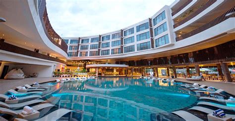 Hue Hotels Resorts Hongjia Glass