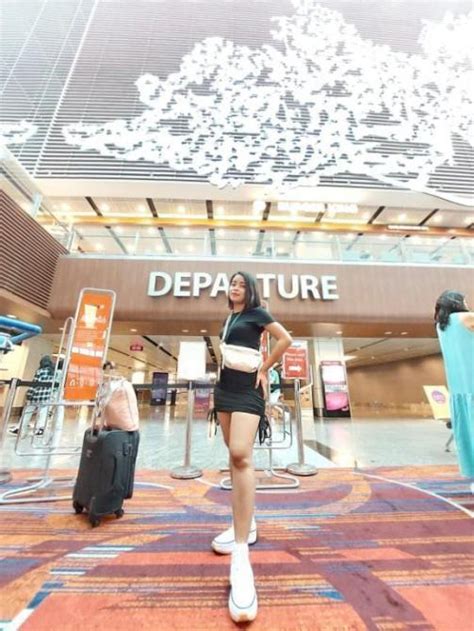 Hii Im Bella From Indonesia Singapore