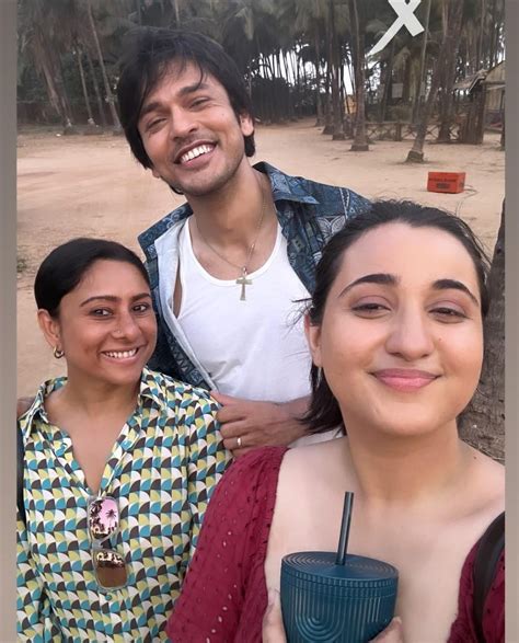 Revathi Pillai Trying Best To Hide Boobs 🫣🍼 Rrevathipillainsfw