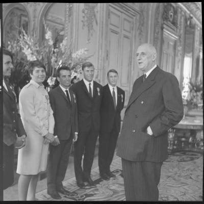 décembre Création de l ordre national du M Tumbex