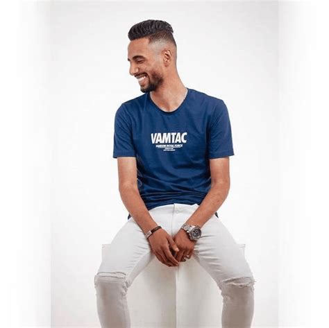 Omar Id عمر آي دي Lyrics Songs And Albums Genius