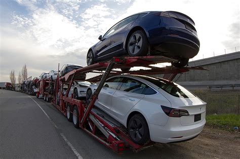 Tesla Missed Market Estimates For Q3 Vehicle Deliveries Shares Slump