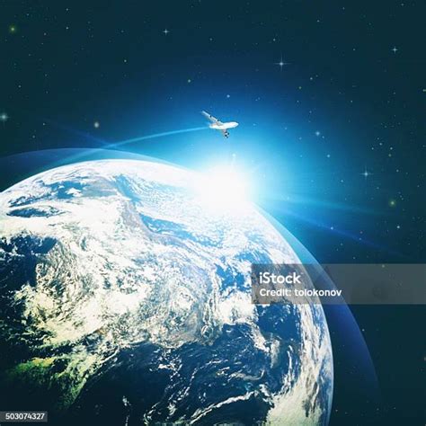 추상적임 환경관련 배경 지구별 Globe And 플라잉 J 비행기에 대한 스톡 사진 및 기타 이미지 비행기 항공우주 산업