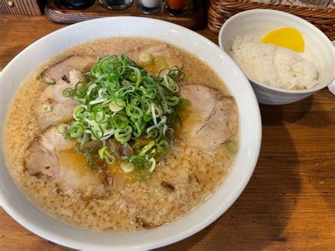 『チャーシュー麺大盛 半ライス』らーめん一途のレビュー ラーメンデータベース