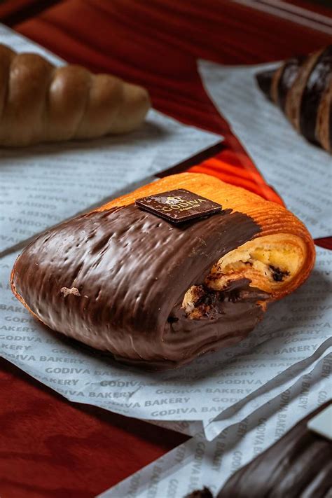 고급 초코소라빵 고디바 베이커리 키덜트 라이프