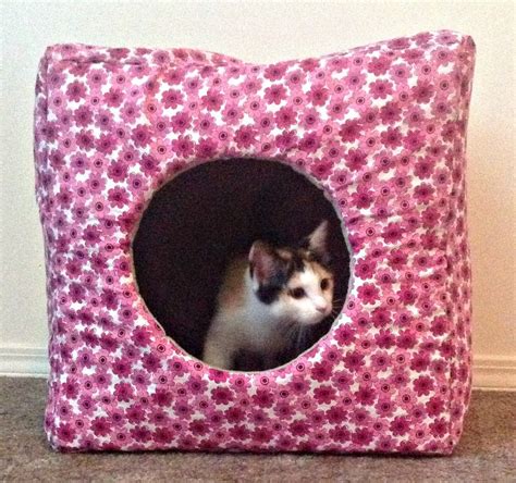 16 Diy Dog Bed Projects Diy Cat Houses That Are The Cats Meow