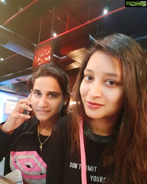 Bhanu Sri Mehra Instagram Movie Time With Bestie 🤗 Pccheruku
