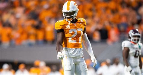 Pro Football Focus Nfl Mock Draft Has James Pearce In Top 10