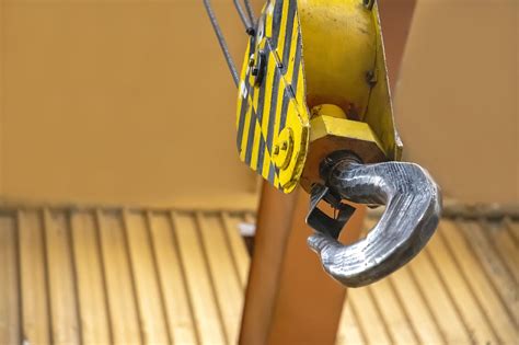 Winch Vs Hoist Overview And Comparison Southeast Rigging