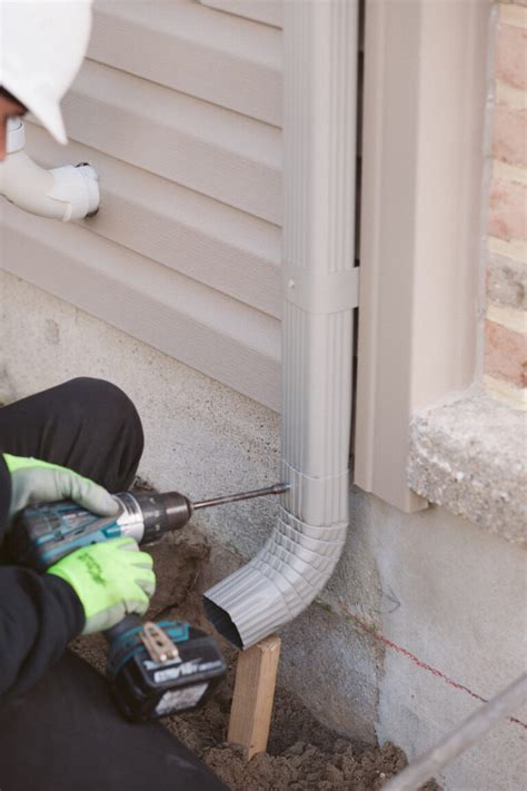 How To Connect Gutter Downspouts With Minimal Difficulty