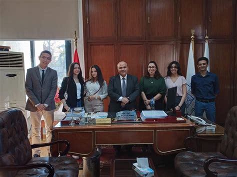 Asu عميد حقوق عين شمس يكرم الفريق المشارك في مسابقة Jessup الدولية