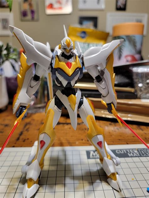 Hg Lancelot Albion From Code Geass Sick Kit If You Like Hg Its A Must