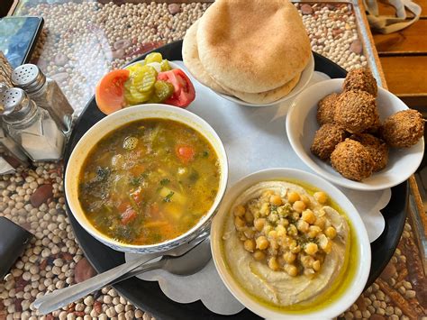 이스라엘 11 꼭 먹어야 할 음식 세 가지