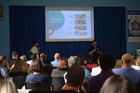 Rede Calábria homenageia os apoiadores da instituição no evento Rede do