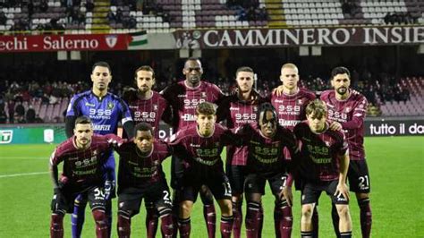 Serie B E Lotta Retrocessione La Vittoria Risolleva Un Po La