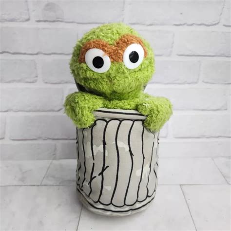 Sesame Street Oscar The Grouch 3d Plush Toy Vintage 2003 Rare £1495