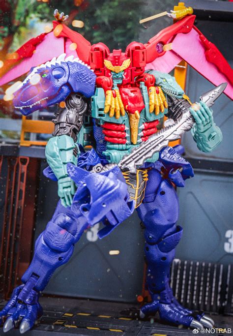 Legacy United Commander Magmatron In Hand Images Transformers News