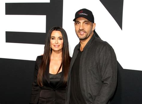 Mauricio Umansky Calls RHOBH Toxic Talks Husbands Pact