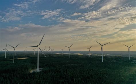 Green Review Amazon Sets New Record For Most Renewable Energy Purchased By Company Green Review