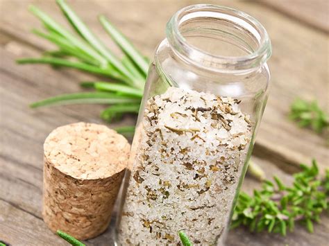 Kräutersalz selber machen so geht s Rezept LECKER