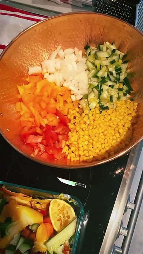 Gigi Hadid Sparks Zayn Malik Dating Rumour By Cooking His Mums Recipe