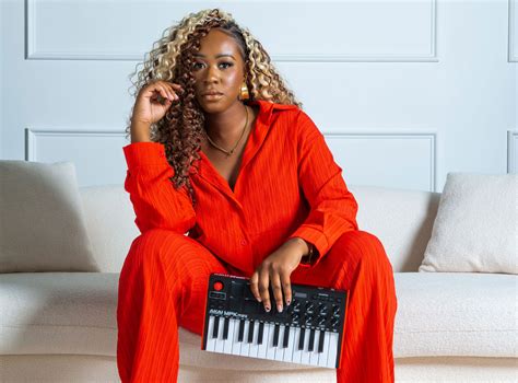 Rmg Fridays Presents Black Lit Durham And Desarae Dee The Robert