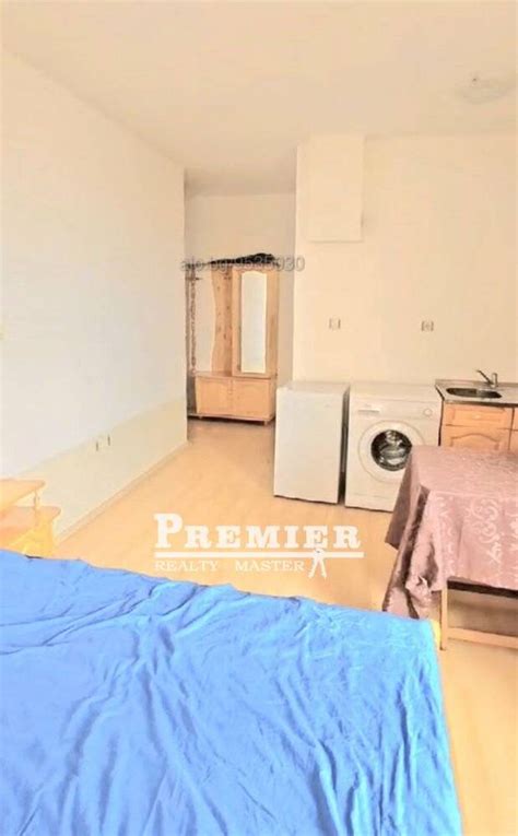 Слънчев бряг Студио в затворен комплекс на 4 км от плажа Едностаен апартамент 30 кв м Тухла