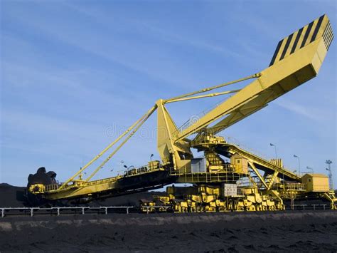 Stacker Reclaimer Stock Image Image Of Reclaimer Heavy 11731751