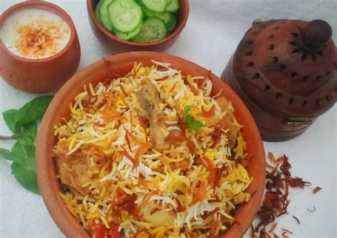 Chicken Biryani With Potatoes Recipe By Sabrina Yasmin Cookpad