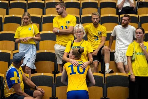 Isabelle Haak Updates On Twitter 📷 Isabelle Haak Abraçando A Mãe Após A Final Da Golden
