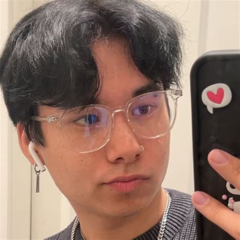 ʟᴇᴏɴシ︎ 🧋🩵 Sunshine Leon04 • Threads Say More