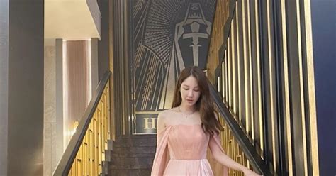 이지아 펜트하우스서 드레스 입고 찰칵여신미 폭발