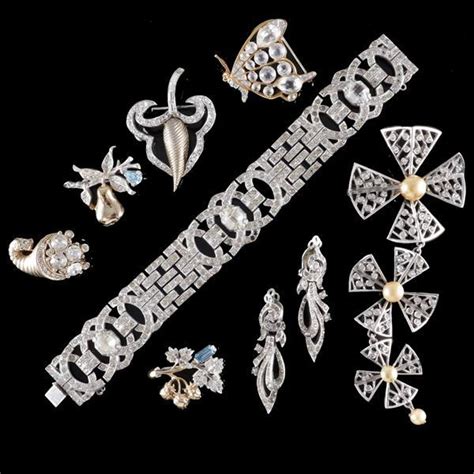 Lot Vintage 1930s 40s 8pc Diamante Costume Jewelry Unsigned Art