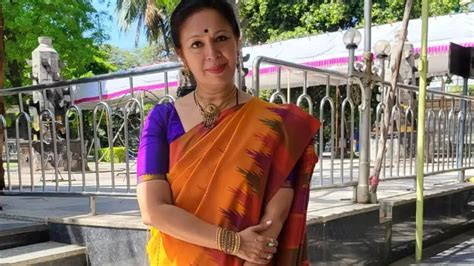 Manithan Actress Rupini Cheated Of Rs 1 5 Lakh In Tirupati Darshan Scam