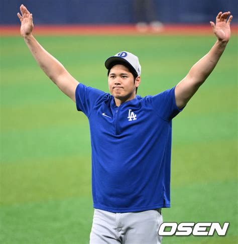 사진 몸 푸는 오타니스포탈코리아