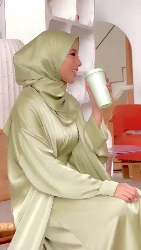 Uhhhh Secantik Mana Pun Perempuan Berkain Ber Tumbex