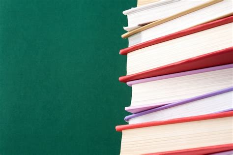 Página 2 Imágenes De Libros Colores Descarga Gratuita En Freepik