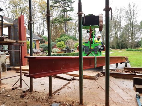 Safe Installation Of 300kg To 950kg Steel Rsj Beams On Site In