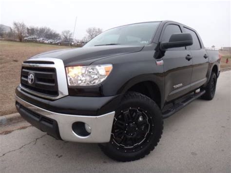 Sell Used 2013 TOYOTA TUNDRA TSS OFF ROAD 4X4 CREW MAX SR5 NAVIGATION
