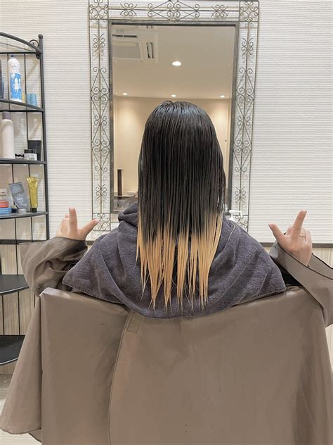 Lynn りん On Twitter 1ヶ月後に髪を切る女、lynnです。 ぼくの夏休みはじめました！！ 人生初ブリーチ。 不良になっ